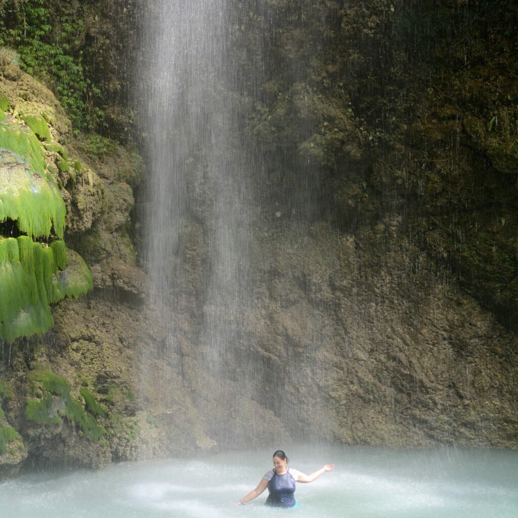 Tumalog Falls (Oslob, Philippines) | Choose Your Adventure