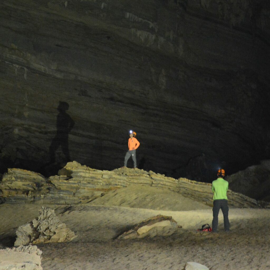 Hang Tien Cave (Phong Nha-Ke Bang National Park, Vietnam) | Choose Your ...